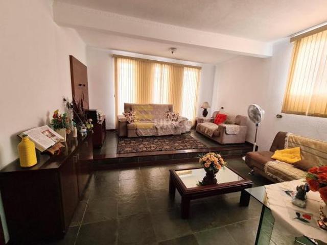 Casa à Venda na Vila Savian em Vinhedo/SP
