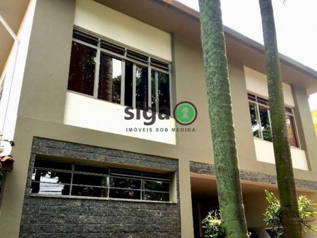 Casa à Venda na Vila Sônia 380m², 3 Dormitórios, 3 Vagas de Garagem