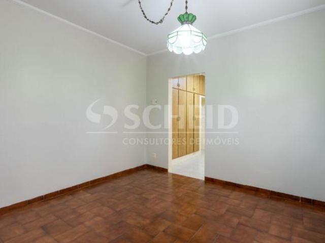 Casa á Venda na Vila Sônia com 134m², 3 quartos sendo 1 suíte, 2 vagas