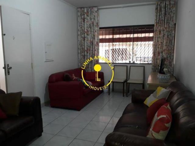 Casa a venda na Vila Sônia em Rua fechada