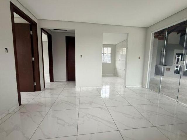 Casa à Venda na Vila Solene em Campo Largo ? PR