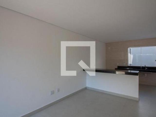 Casa à Venda Nacional, 2 Quartos, 70 m² Contagem