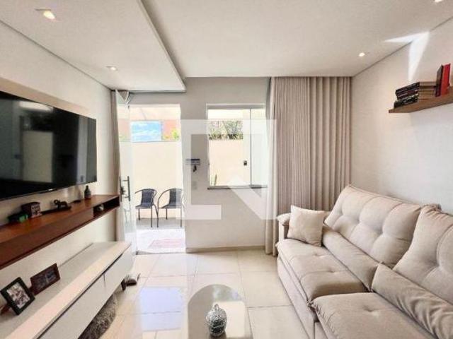 Casa à Venda Nacional, 2 Quartos, 80 m² Contagem