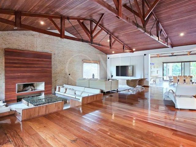 Casa à venda nas Chácaras dos Lagos