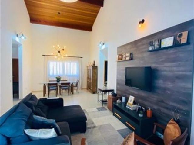 Casa à venda nas Colinas de Inhandjara