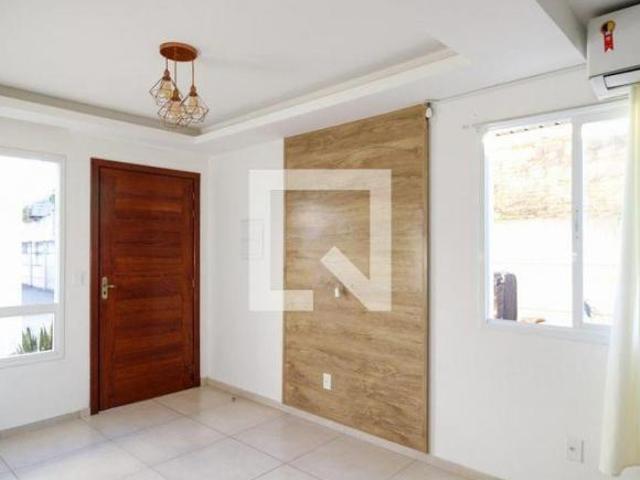 Casa à Venda Niterói, 2 Quartos, 60 m² Canoas