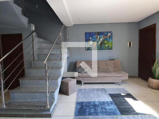 Casa à Venda Niterói, 2 Quartos, 82 m² Canoas
