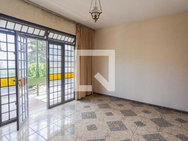 Casa à Venda São Marcos, 5 Quartos, 385 m² Belo Horizonte