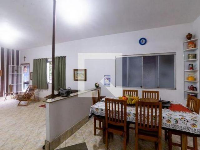 Casa à Venda São Marcos, 5 Quartos, 470 m² Belo Horizonte