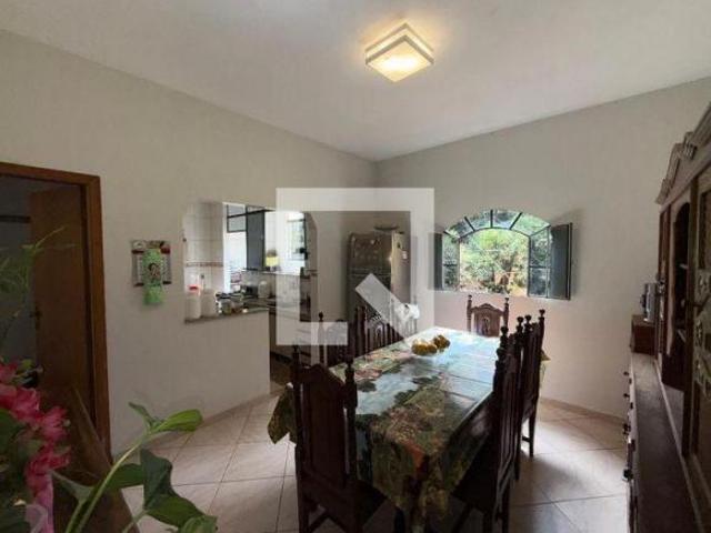 Casa à Venda São Marcos, 3 Quartos, 180 m² Belo Horizonte