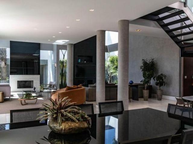 Casa à Venda São Bento, 4 Quartos, 700 m2