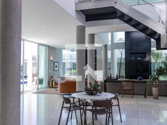 Casa à Venda São Bento, 4 Quartos, 700 m² Belo Horizonte