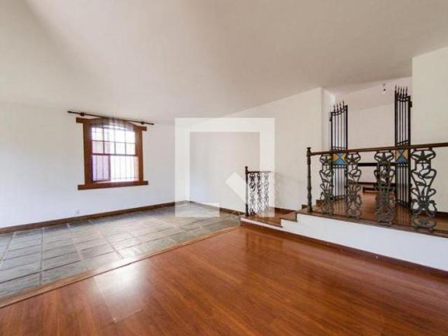 Casa à Venda São Bento, 4 Quartos, 315 m2