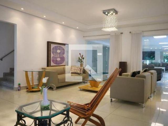 Casa à Venda São Bento, 4 Quartos, 320 m2