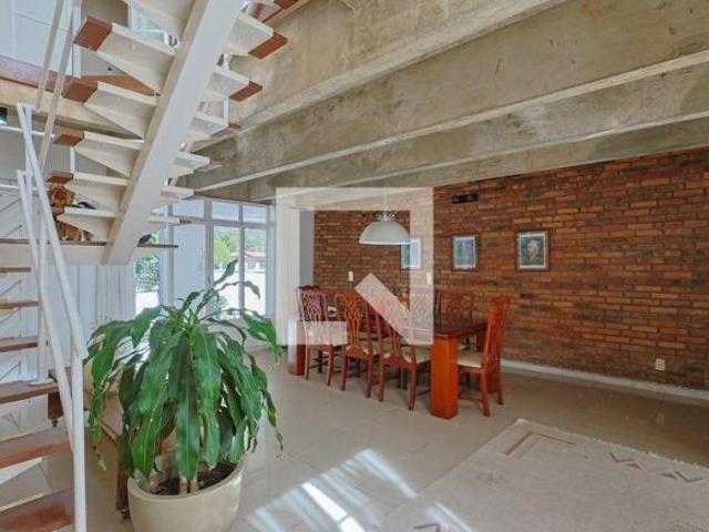 Casa à Venda São Bento, 5 Quartos, 302 m2