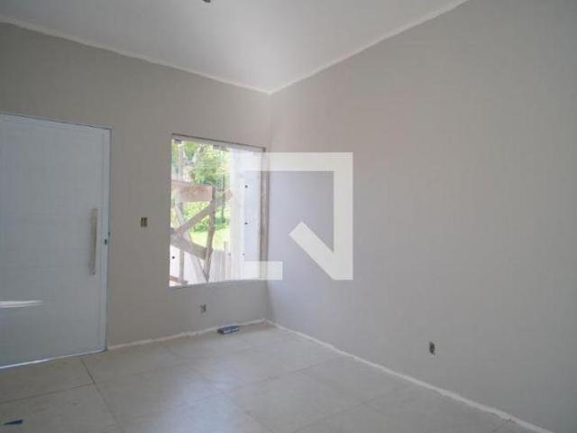 Casa à Venda São Borja, 2 Quartos, 48 m² São Leopoldo