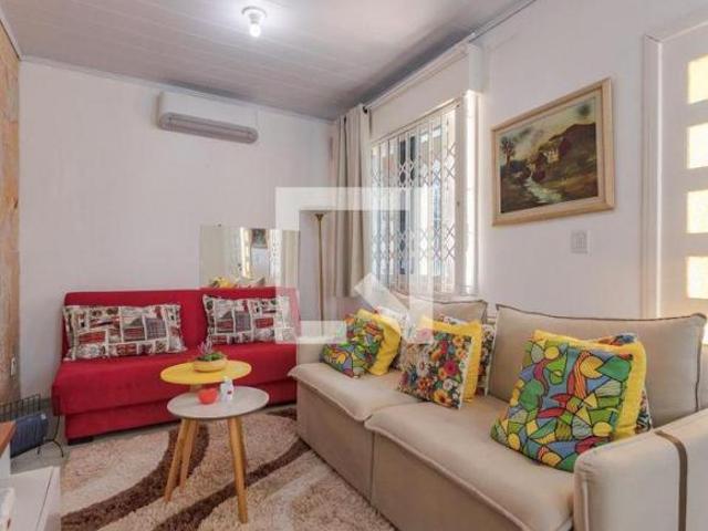 Casa à Venda São Geraldo, 4 Quartos, 164 m² Porto Alegre