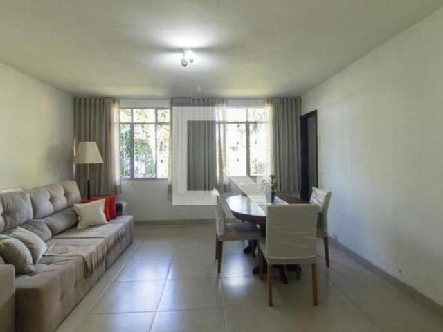Casa à Venda São João, 3 Quartos, 852 m² Curitiba