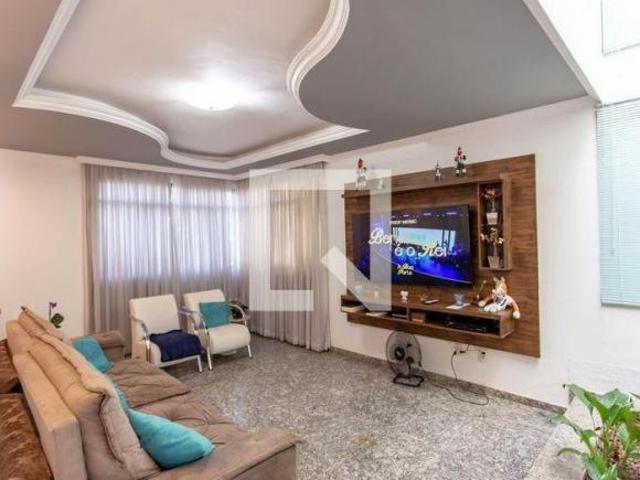 Casa à Venda São João Batista, 4 Quartos, 278 m² Belo Horizonte