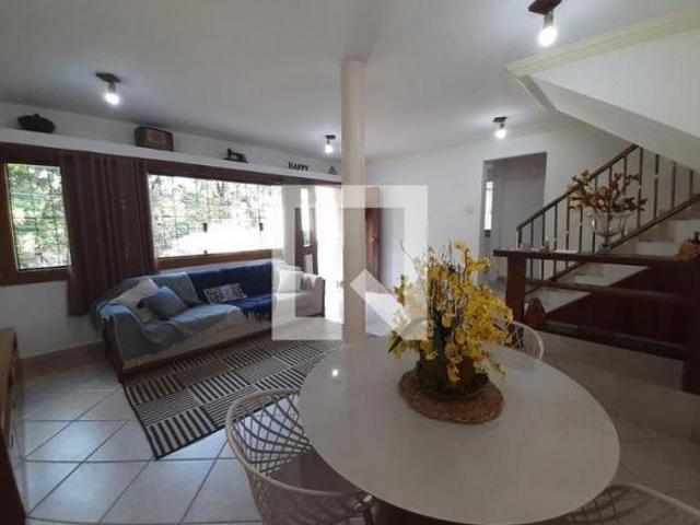 Casa à Venda São João Batista, 3 Quartos, 360 m² Belo Horizonte