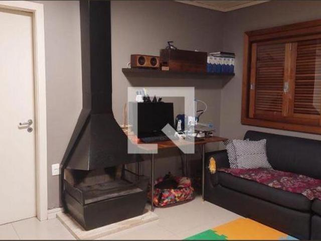 Casa à Venda São José, 1 Quarto, 50 m² Canoas