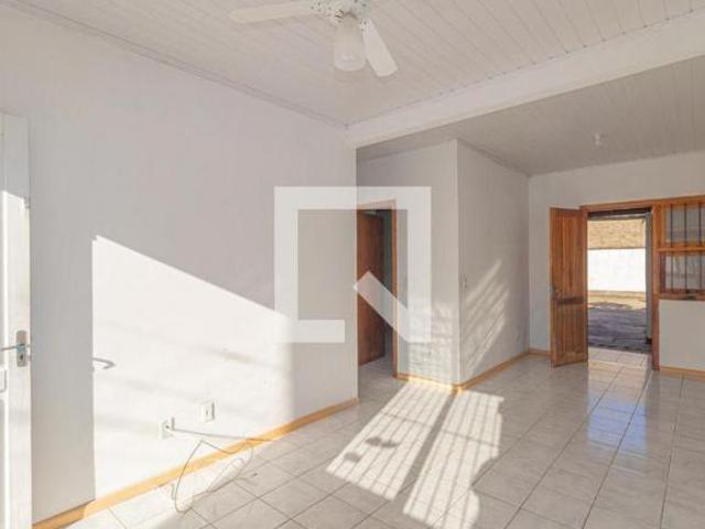 Casa à Venda São José, 2 Quartos, 42 m² Canoas