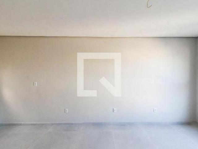 Casa à Venda São José, 2 Quartos, 57 m² Canoas