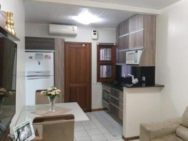 Casa à Venda São José, 2 Quartos, 74 m² Canoas