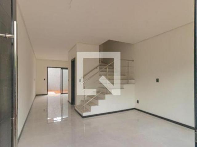 Casa à Venda São José, 2 Quartos, 92 m² Canoas