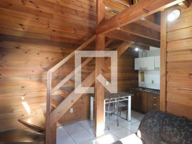 Casa à Venda São José, 6 Quartos, 200 m² Canoas