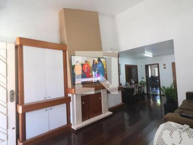 Casa à Venda São Jorge, 3 Quartos, 136 m² Novo Hamburgo