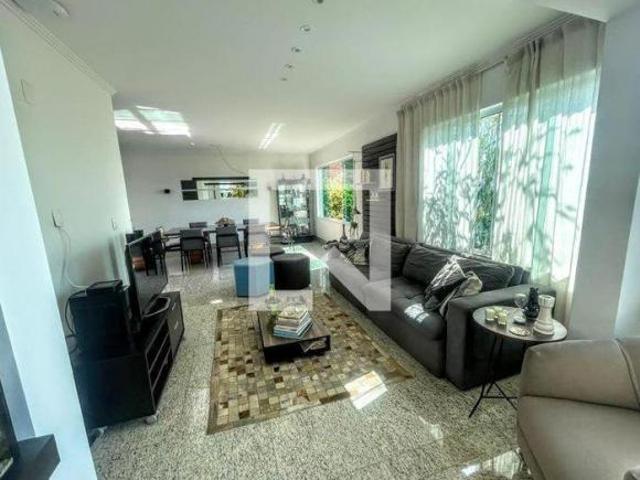 Casa à Venda São Lucas, 4 Quartos, 290 m² Belo Horizonte