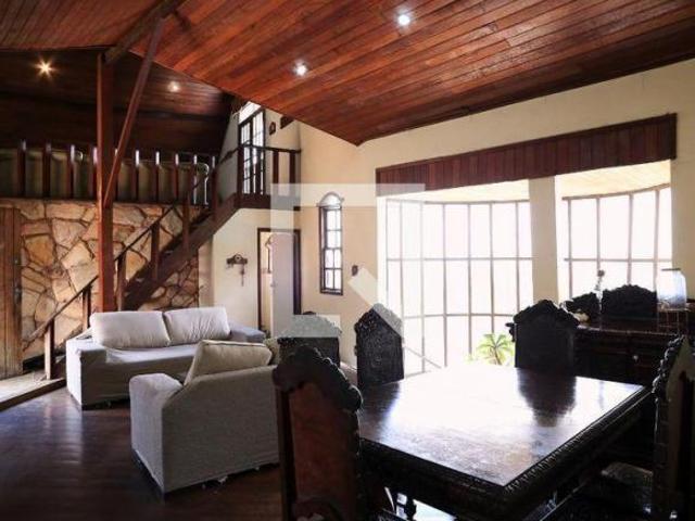 Casa à Venda São Lucas, 4 Quartos, 360 m² Belo Horizonte