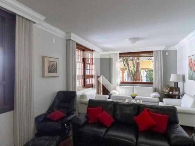Casa à Venda São Luíz, 4 Quartos, 1000 m² Belo Horizonte