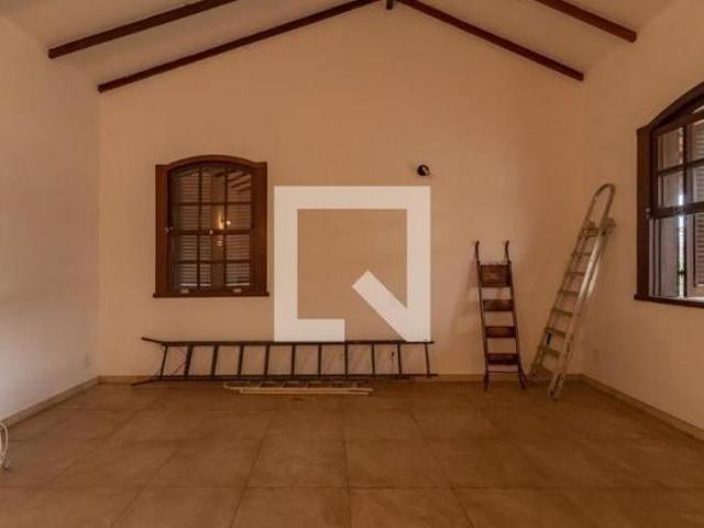 Casa à Venda São Luíz, 4 Quartos, 280 m² Belo Horizonte