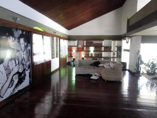 CASA Á VENDA SÃO LUIZ BELO HORIZONTE