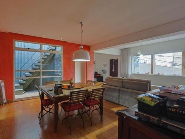 Casa à Venda São Pedro, 3 Quartos, 399 m2
