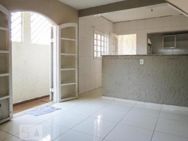 Casa à Venda São Pedro, 4 Quartos, 170 m2