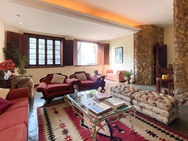 Casa à Venda São Pedro, 5 Quartos, 520 m2