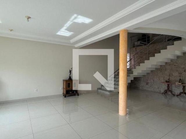 Casa à Venda Sousas, 3 Quartos, 426 m2