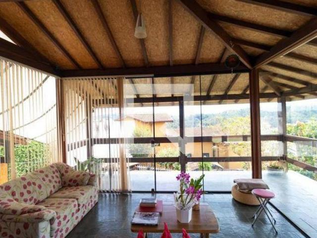 Casa à Venda Sousas, 3 Quartos, 270 m² Campinas
