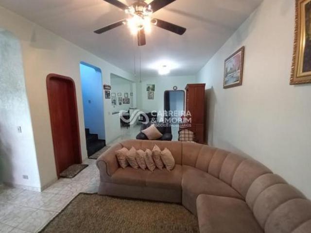 CASA A VENDA, SOBRADO 3 DORMITÓRIOS, VARANDA, 5 VAGAS DE GARAGEM, SALÃO DE FESTAS, JARDIM SANDRA, ME