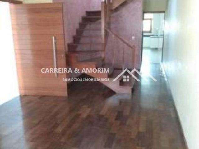 CASA A VENDA, SOBRADO 3 DORMITÓRIOS, 01 SUÍTE, SALA, COZINHA, 3 BANHEIROS, 1 VAGA, A 6 MINUTOS DA E