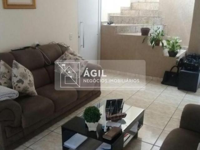 Casa a venda Sobrado Jardim Satélite 5 Dormitórios, sendo 1 suíte