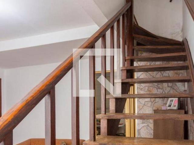 Casa à Venda Socorro, 4 Quartos, 180 m2