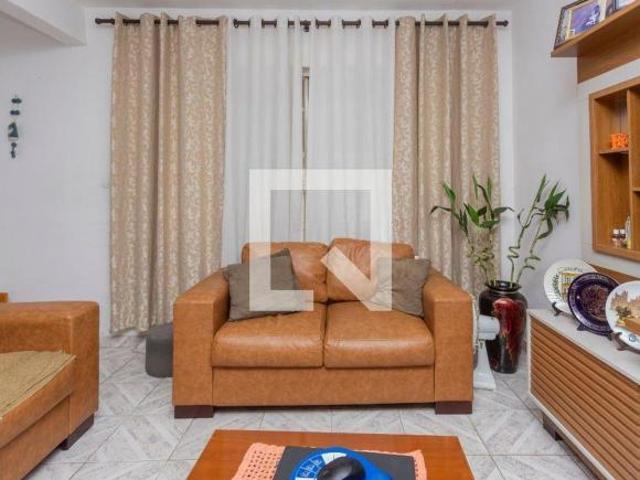 Casa à Venda Socorro, 4 Quartos, 180 m2