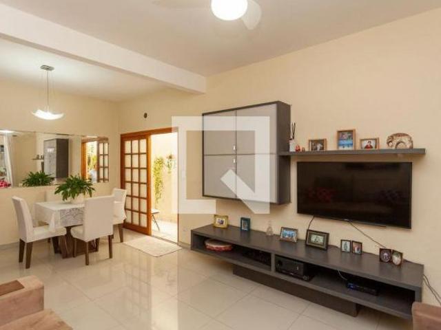 Casa à Venda Socorro, 3 Quartos, 160 m2