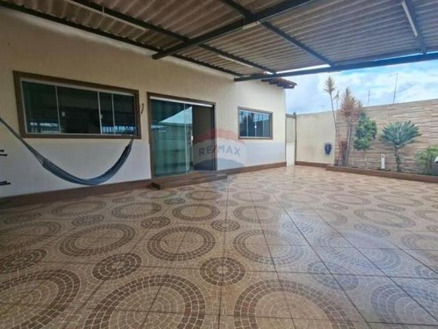 CASA A VENDA SOL NASCENTE TRECHO 02 ABAIXO DA TABAJARA COM 03 QUARTOS SENDO 02 SUITE CESSAO DE DI