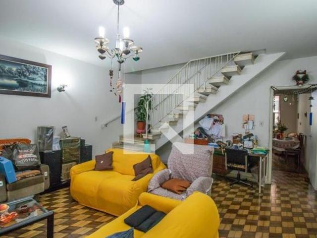 Casa à Venda Saúde, 3 Quartos, 190 m2
