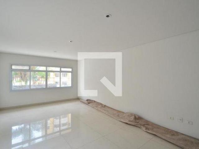 Casa à Venda Saúde, 3 Quartos, 130 m² São Paulo